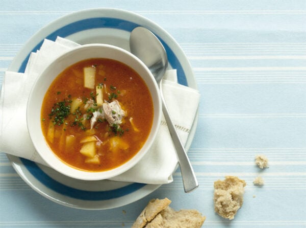 Juustoinen kanakeitto - Kodin Pellervo